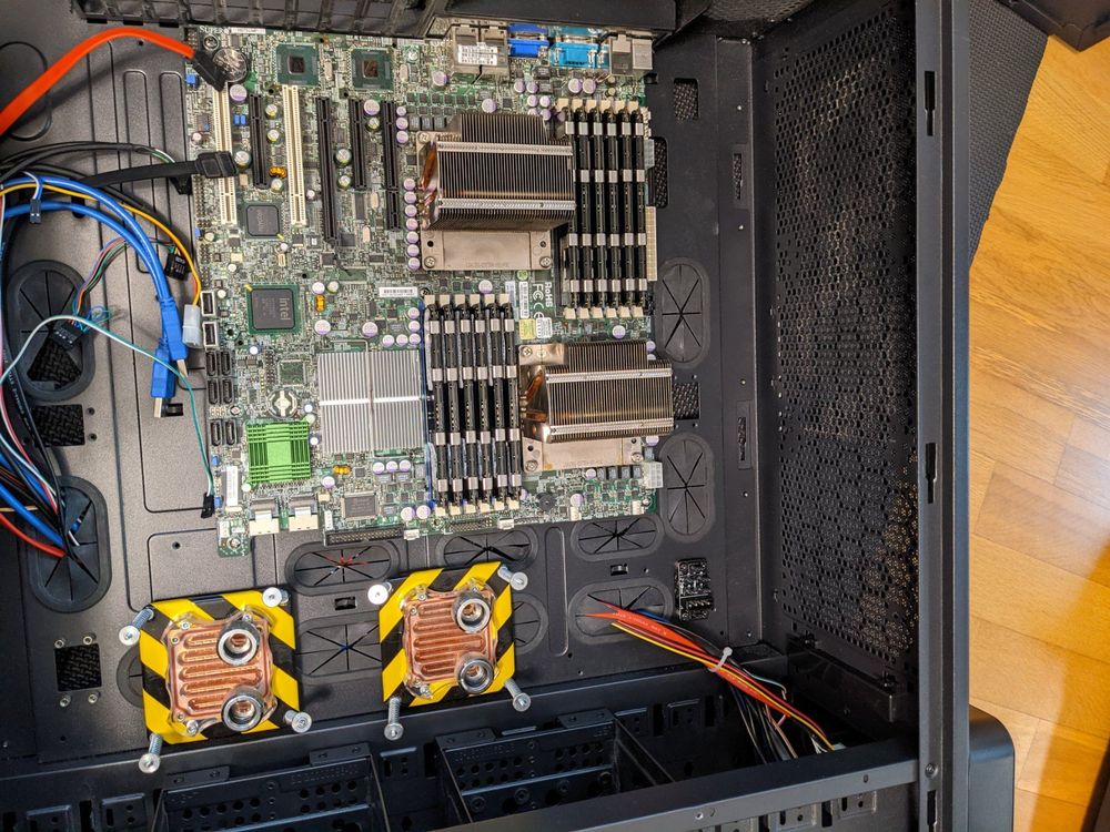 Supermicro dual CPU 48GB Ram (Gebraucht) in Zürich für CHF 100 – mit ...