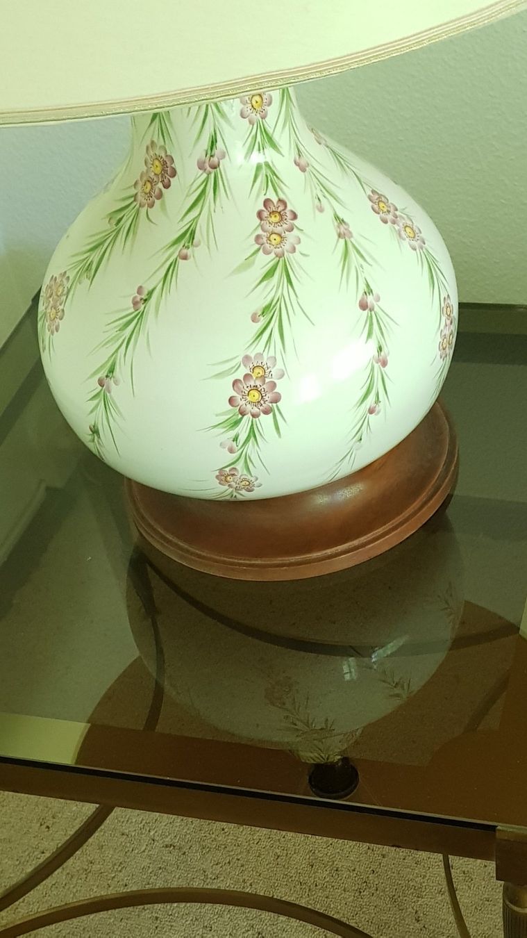 Lampe (Gebraucht) in Forch für CHF 40 – nur Abholung auf Ricardo kaufen