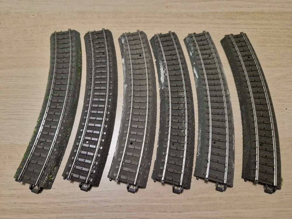 Märklin 6 x 24130 Gebogenes gleis C H0 (Gebraucht) in St-Aubin-Sauges für CHF 9 – mit Lieferung ...