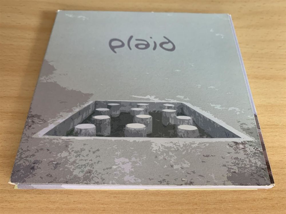 Plaid – Trainer (Gebraucht) in Rikon im Tösstal für CHF 12.5 – mit ...