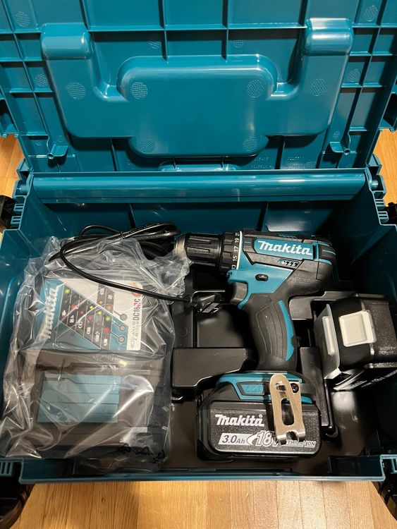Makita 18V Akkuschrauber DDF482RFJ mit 2 Akkus (Neu und originalverpackt) in oberglatt zh für ...