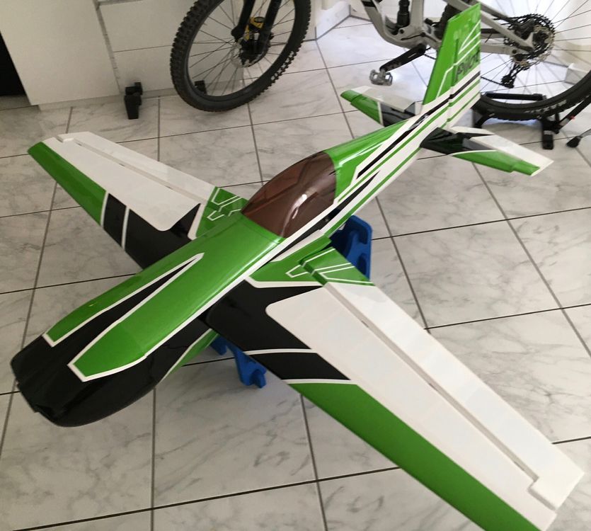 Pilot RC Extra 330SC (1.98m) neu ab 1.- (Defekt) in für CHF 306 – nur ...