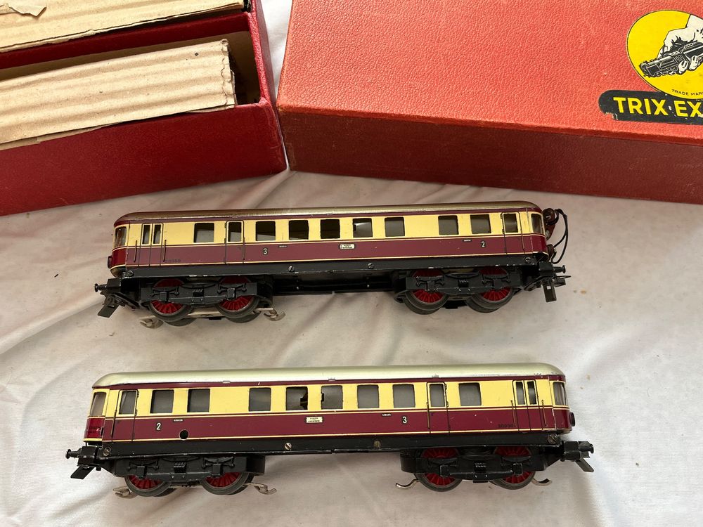 Trix Express 20/58 Triebwagen VT 137 mit Anhänger 20058 rot (Gebraucht ...