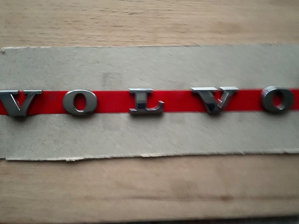 Volvo Emblem Schriftzug original | Kaufen auf Ricardo
