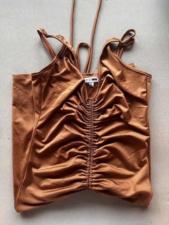 Robe Fashion Nova (D'occasion) à Biel/Bienne pour CHF 8 – avec livraison | Acheter sur Ricardo