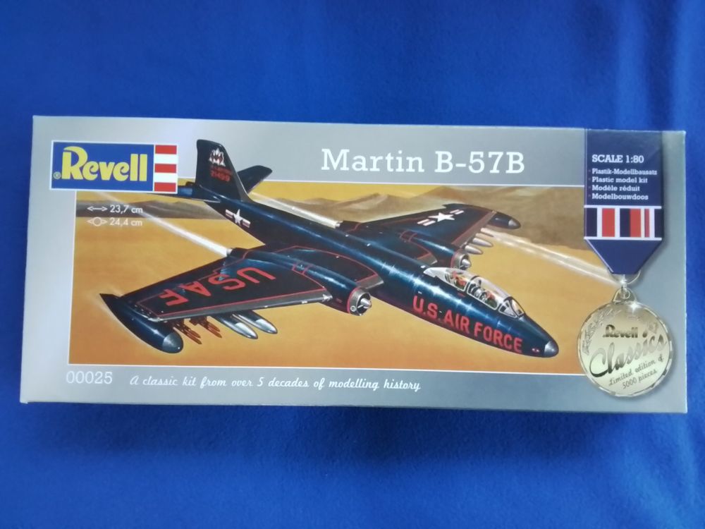 Revell Classics 00025 Martin B-57B Flugzeug Bausatz 1:80 (Neu und ...