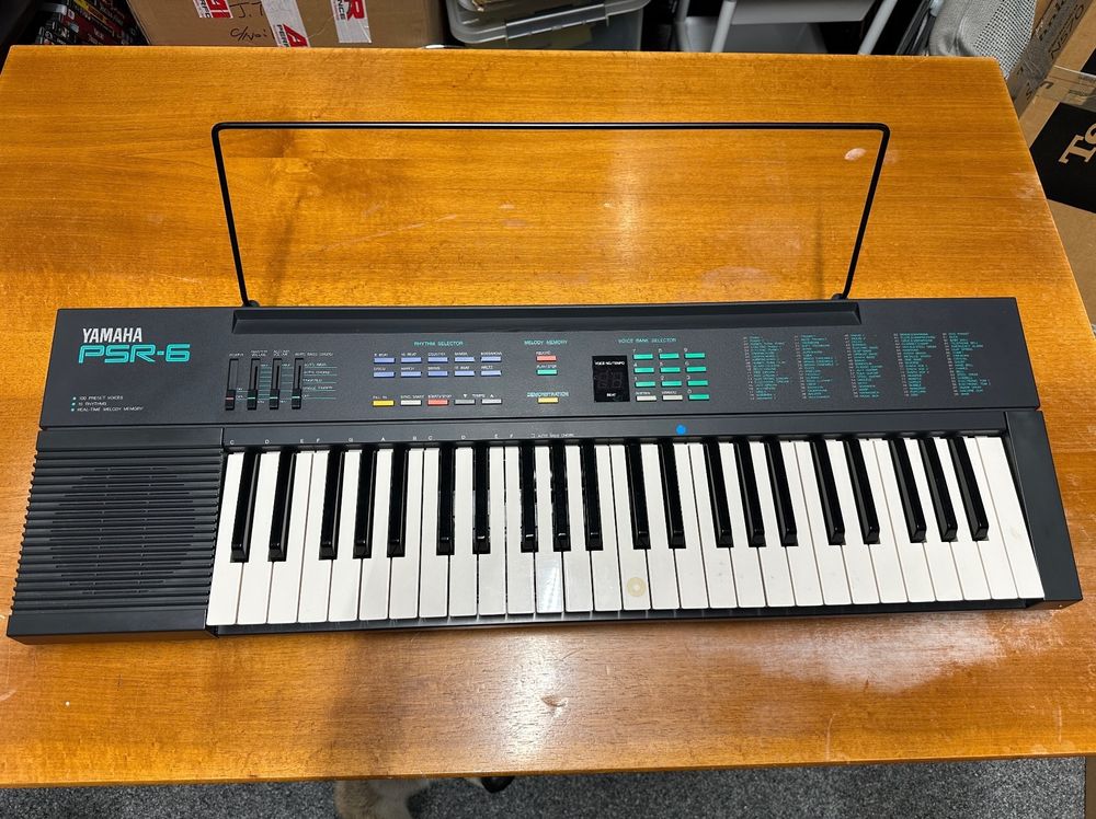Keyboard Yamaha PSR-6 (Gebraucht) in für CHF 20 – mit Lieferung auf ...