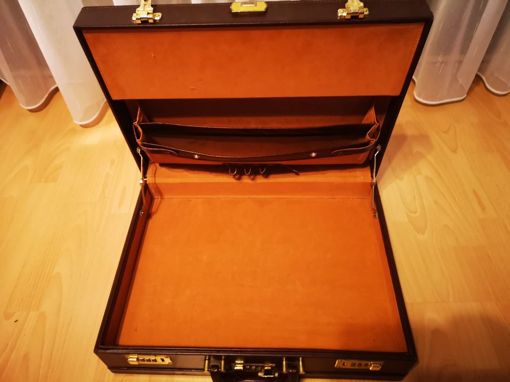 Leder Akten Koffer Geheimfach Banker Zahlen Schloss (Gebraucht) in ...