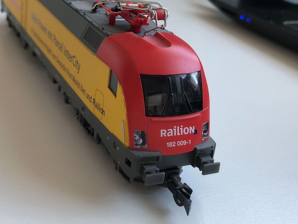 Piko HO Taurus DHL-Lok 182 009-1 GL (Gebraucht) in Jonschwil für CHF 54 ...