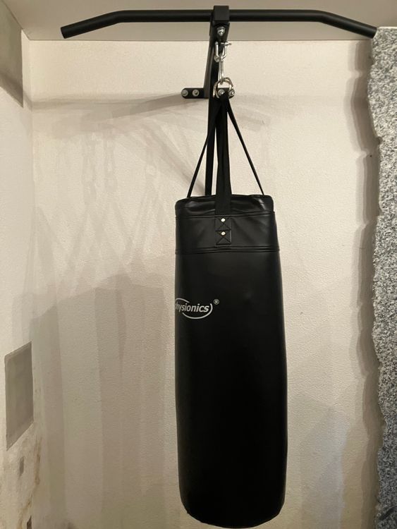 Boxsack Physionics inkl. Wandhalterung (Gebraucht) in Bottmingen für ...