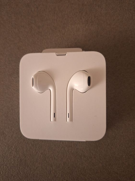 Original Apple EarPods Kopfhörer - Neu (Neu (gemäss Beschreibung)) in ...