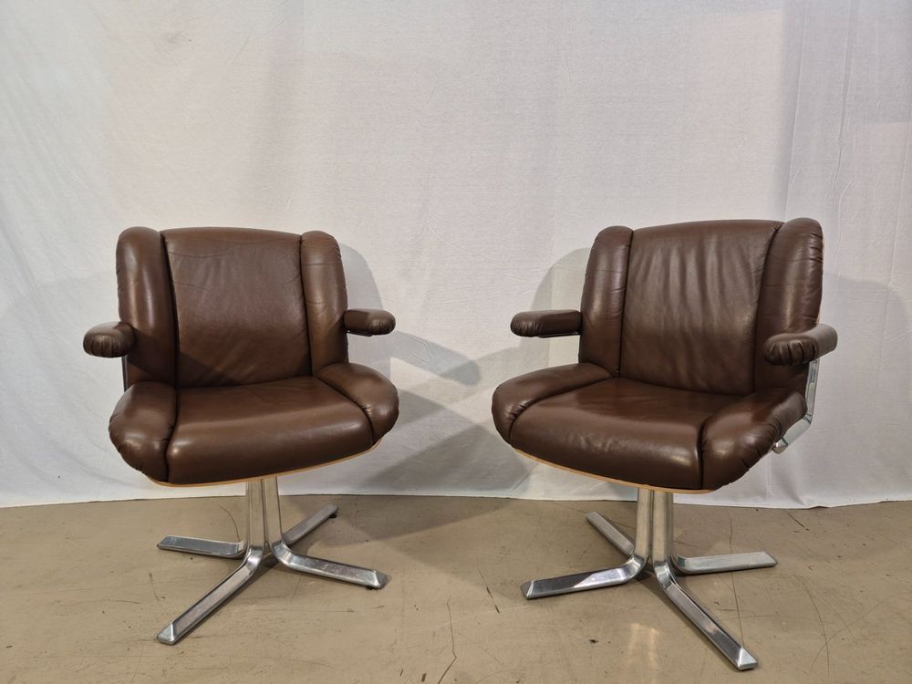 Zwei drehbare braune Leder Loungesessel von SITAG (Ref. 142) (Gebraucht) in Au für CHF 425 – nur ...