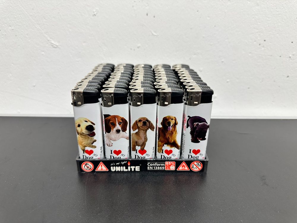 Neu Display Feuerzeug „I Love my Dog“ (50x) (Neu und originalverpackt) in Inwil für CHF 8 – mit ...