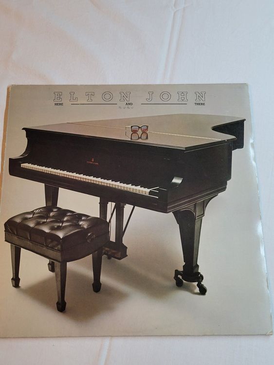 Elton John - Here and There - Vinyle LP 33t (Gebraucht) in La Chaux-de-Fonds für CHF 20 – mit ...
