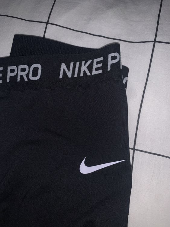 nike pro (Neu (gemäss Beschreibung)) in Vacallo für CHF 14 – mit ...