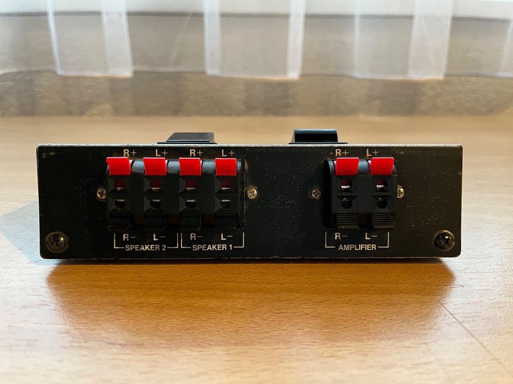 2 way speaker switching box (Gebraucht) in Uster für CHF 4 – mit ...
