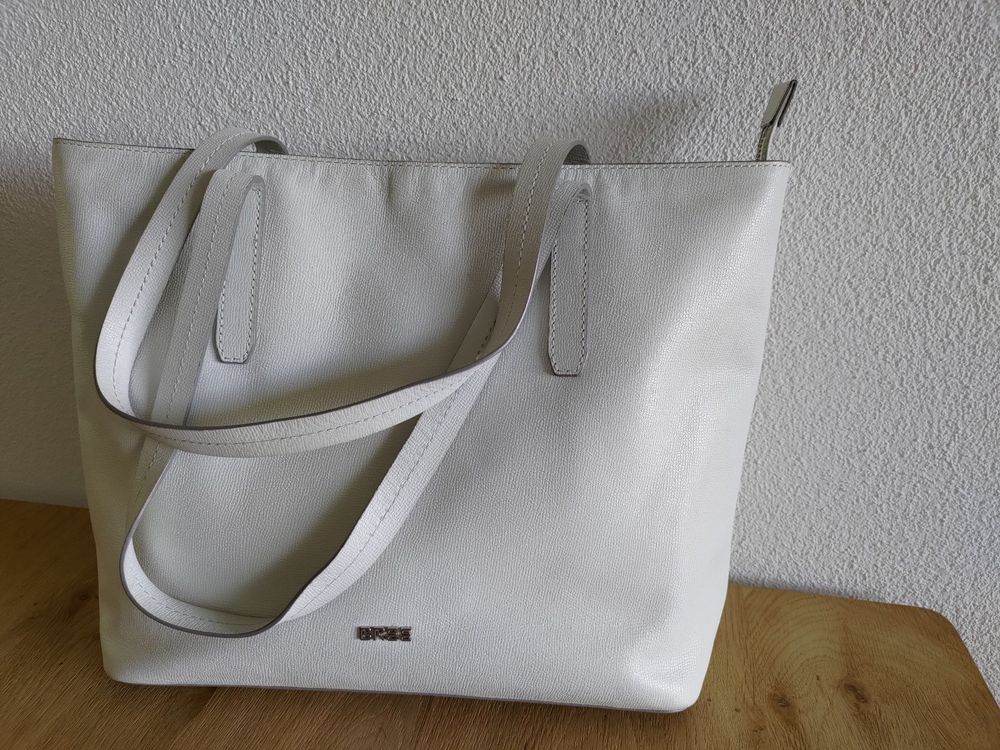 Bree Shopper weisse Ledertasche (Gebraucht) in Sursee für CHF 11 – mit ...