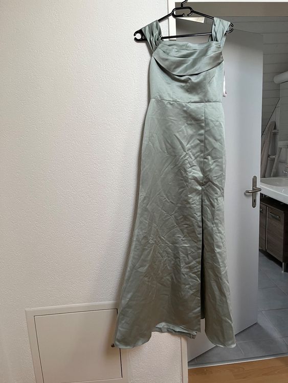 Abendkleid (Neu und originalverpackt) in Buchs ZH für CHF 20 – mit Lieferung auf Ricardo kaufen