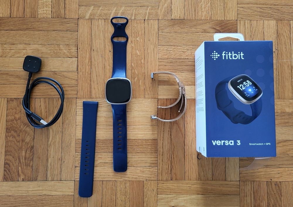 Fitbit Versa 3 - avec garantie jusqu'en juillet 2024 | Kaufen auf Ricardo