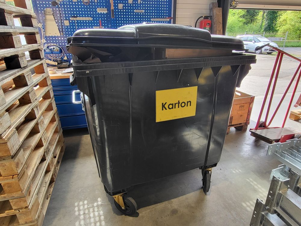 Abfallcontainer Kunststoff 1000 l (Gebraucht) in Rothenburg für CHF 190 ...