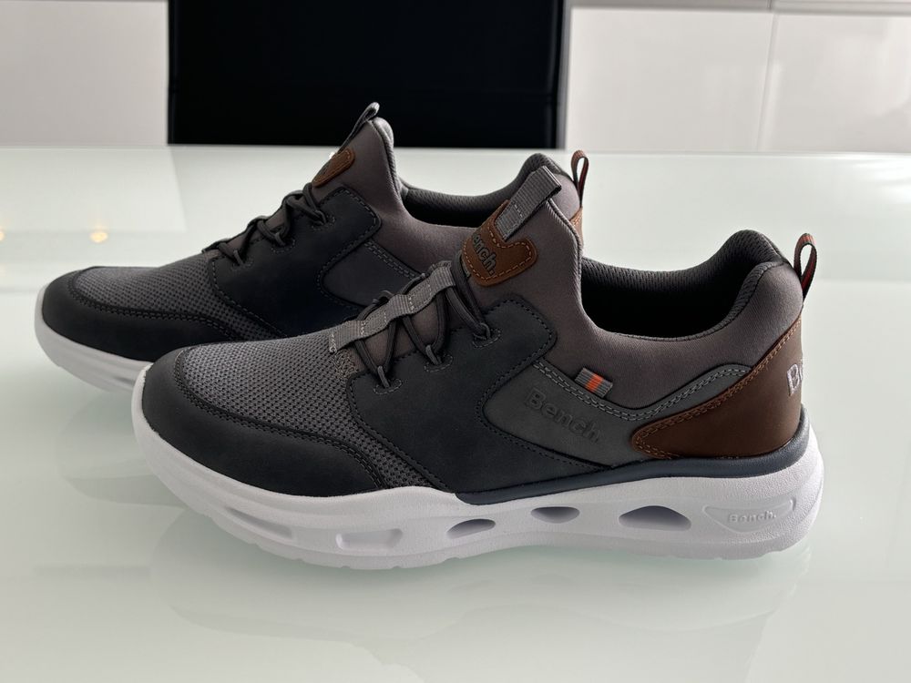 Gr. 41 - Bench. Sneaker, Neu (Neu und originalverpackt) in Nürensdorf für CHF 20 – mit Lieferung ...