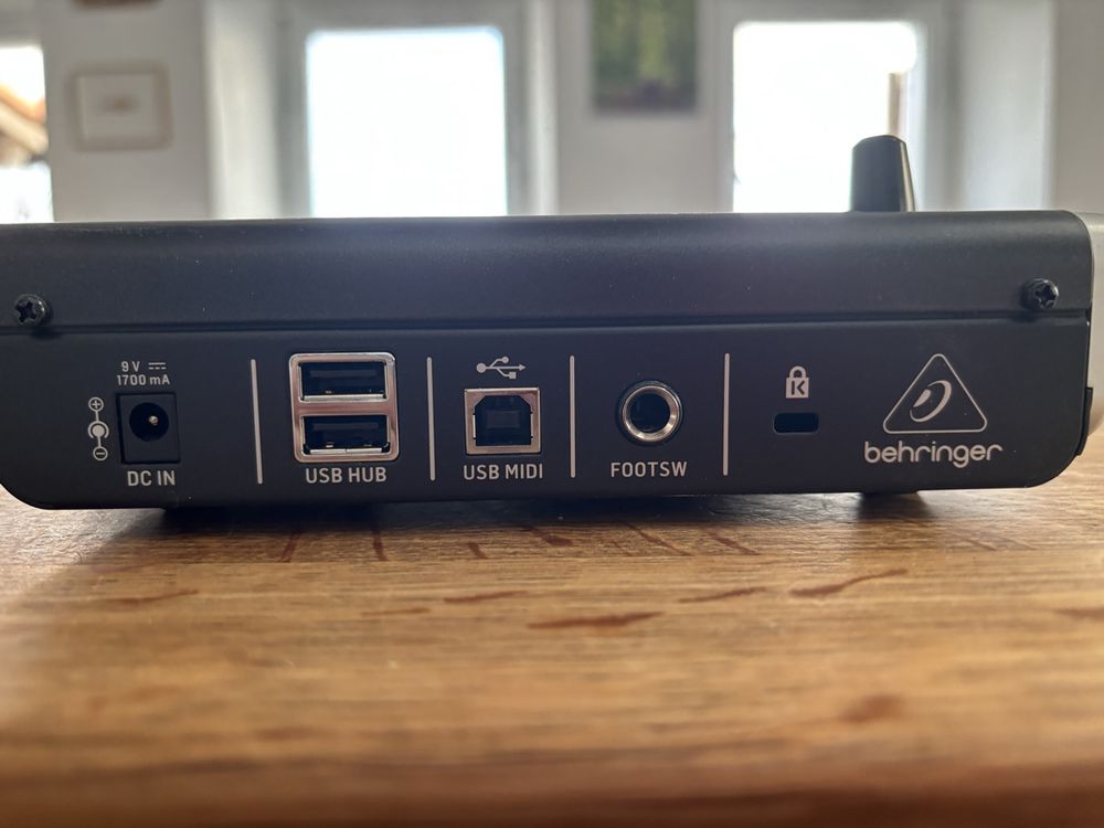 Behringer X-Touch One - Universal Control Surface (Gebraucht) in Mossel ...