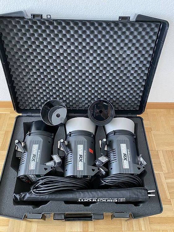 Elinchrom Style RX 3-Licht-Blitz-Blitz-Kit: 1x RX 300 & 2x R (Gebraucht ...
