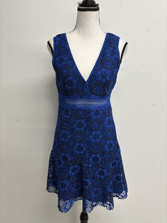 Sandro Spitzenkleid Gr. 1 / 36 Kleid Spitze blau Boho (Neu (gemäss Beschreibung)) in Regensdorf ...