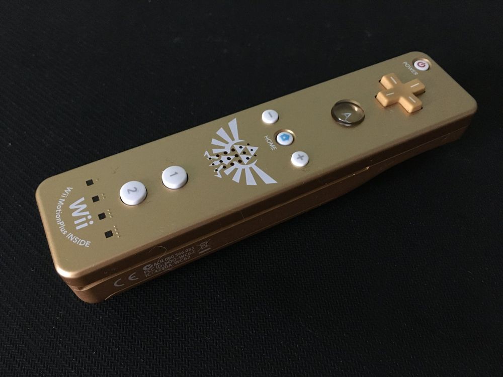 Nintendo Wii Zelda Controller (Gebraucht) in St.Gallen für CHF 35 – mit ...