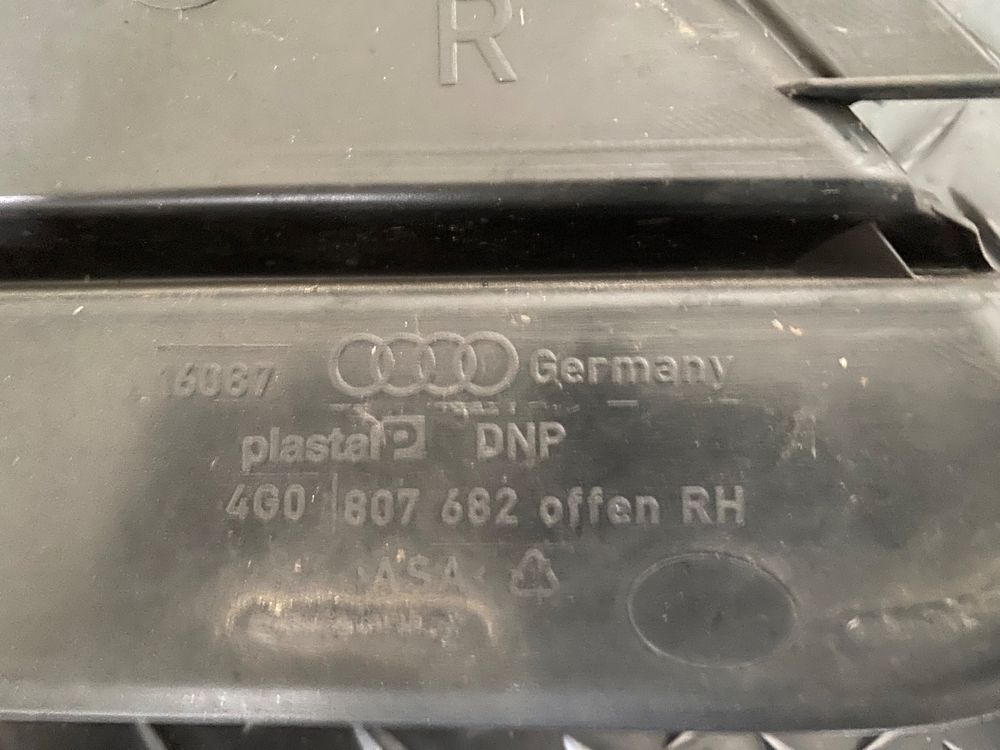 Audi A6 C7 4G Gitter Front 4G0807682 Link/ Rechts | Kaufen auf Ricardo