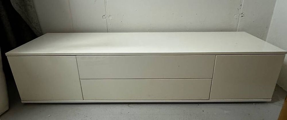 Elegantes Hochglanz Lack Lowboard von M (Gebraucht) in Knonau für CHF ...