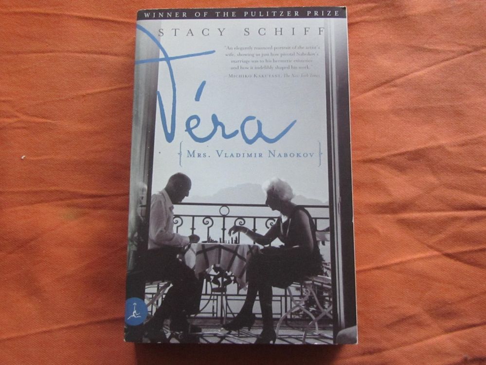 Véra, (Mrs. Vladimir Nabokov) by Stacy Schiff (Gebraucht) in Locarno für CHF 6.6 – mit Lieferung ...