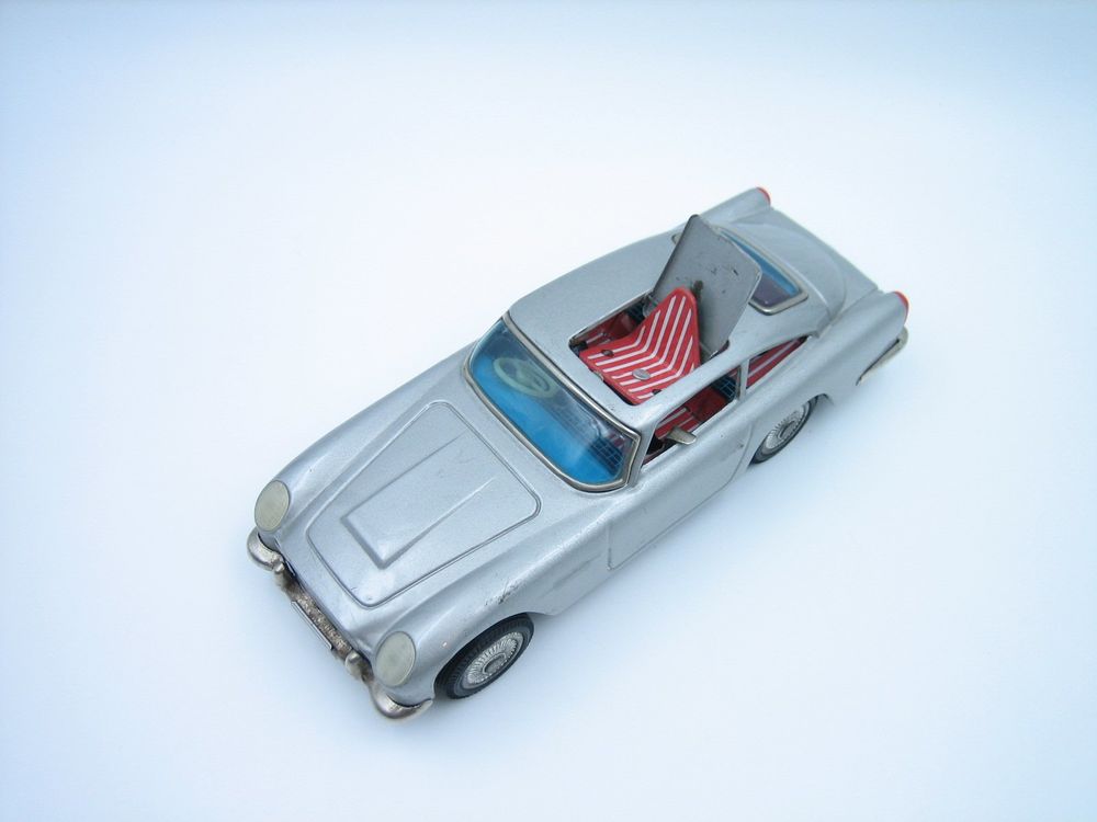 James Bond 007 Aston Martin DB 5 aus Blech ASC Japan (Gebraucht) in ...