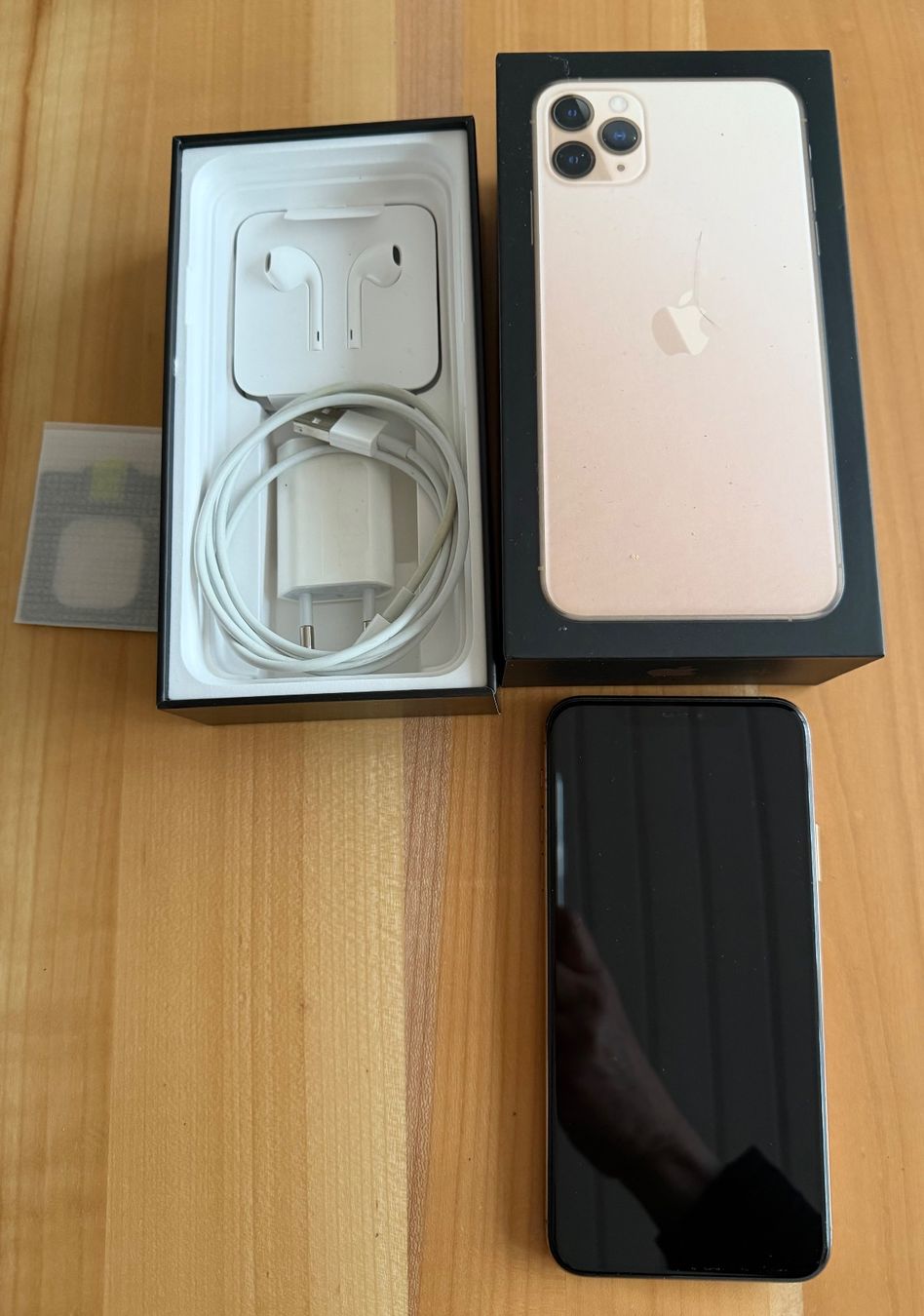 Apple iPhone 11 Pro Max, 256 GB, Gold, Top-Zustand! (Gebraucht) in ...