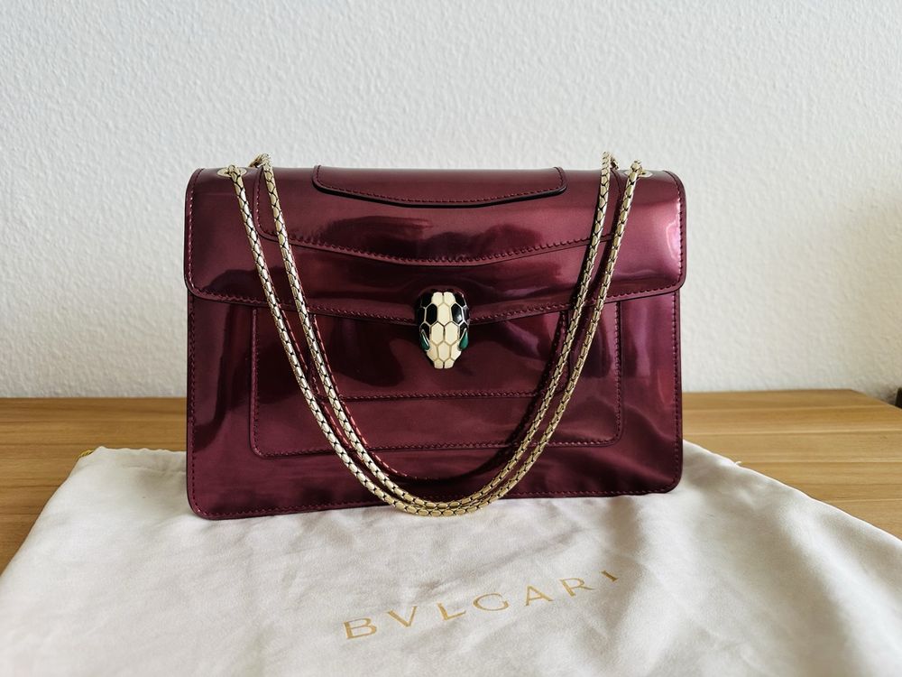 Bvlgari Serpenti Forever Medium Patent Leather Handbag (Gebraucht) in ...
