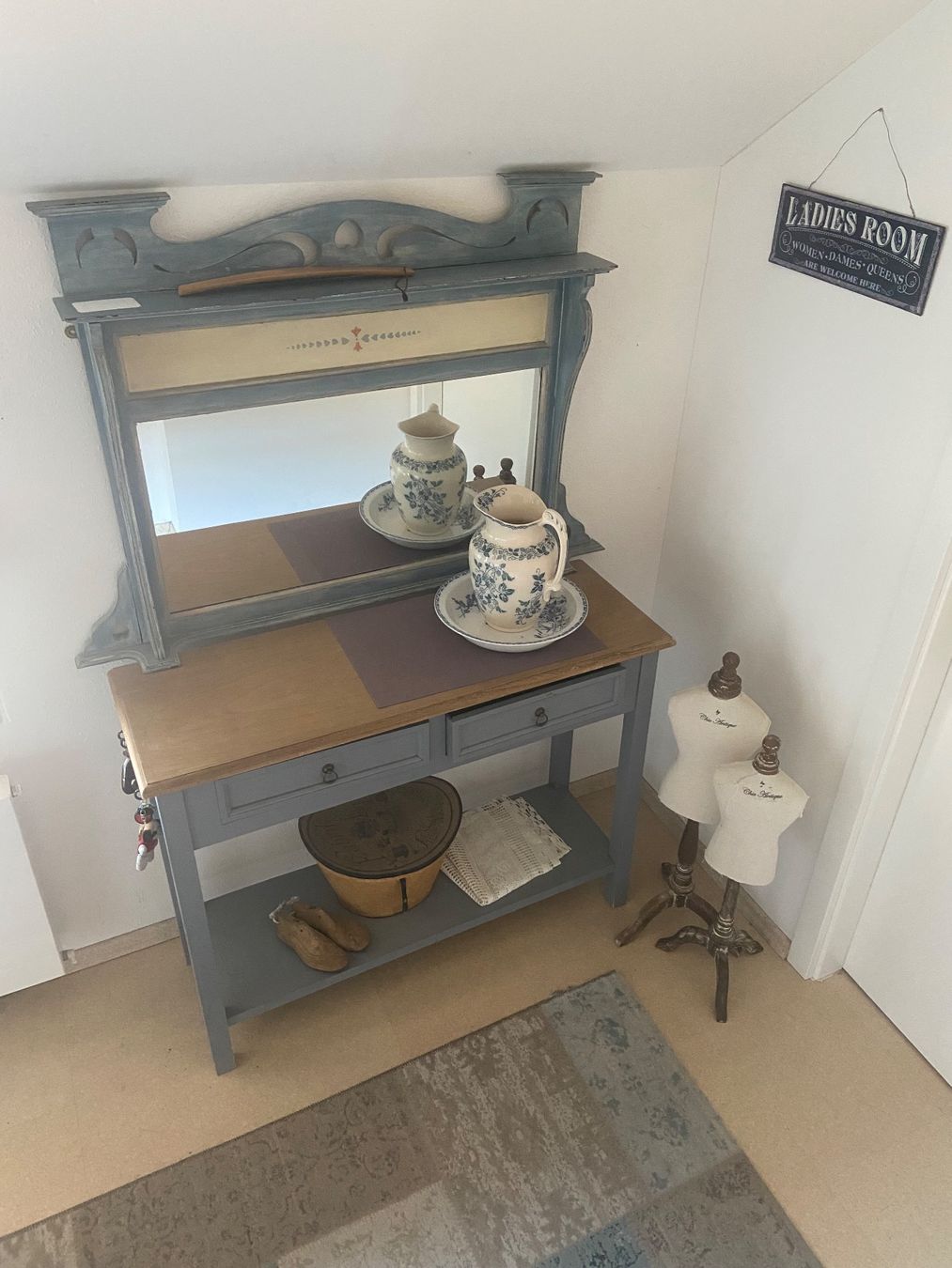 Shabby Kommode und Jugendstil Spiegel (D'occasion) à Cham pour CHF 390 ...