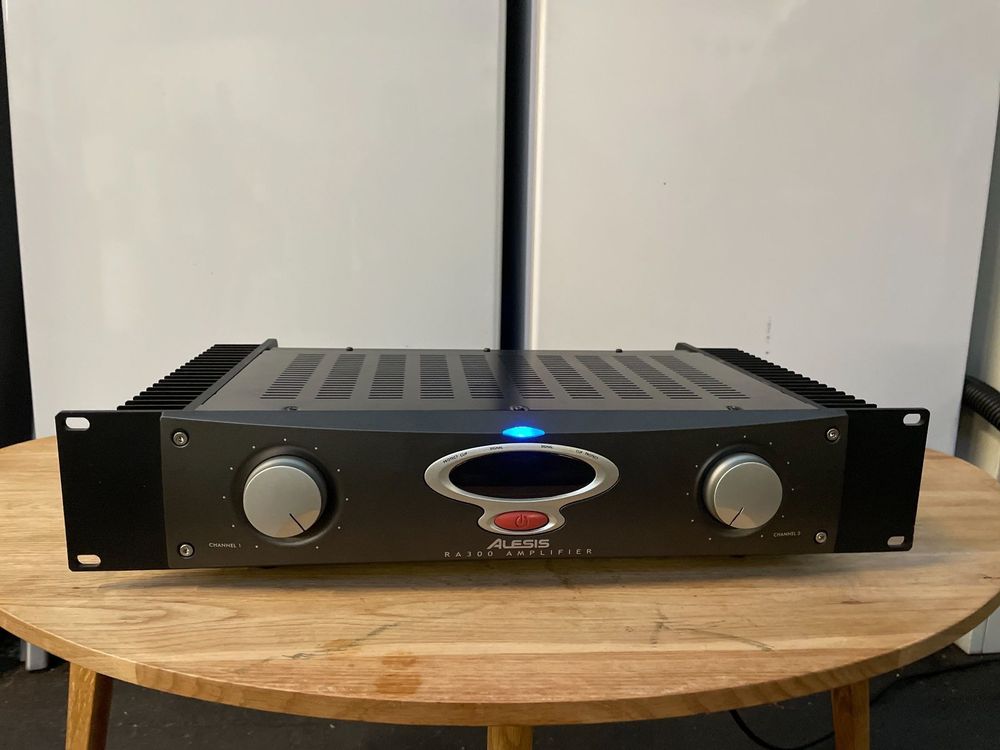 ALESIS RA-300 Amplifier | Kaufen auf Ricardo