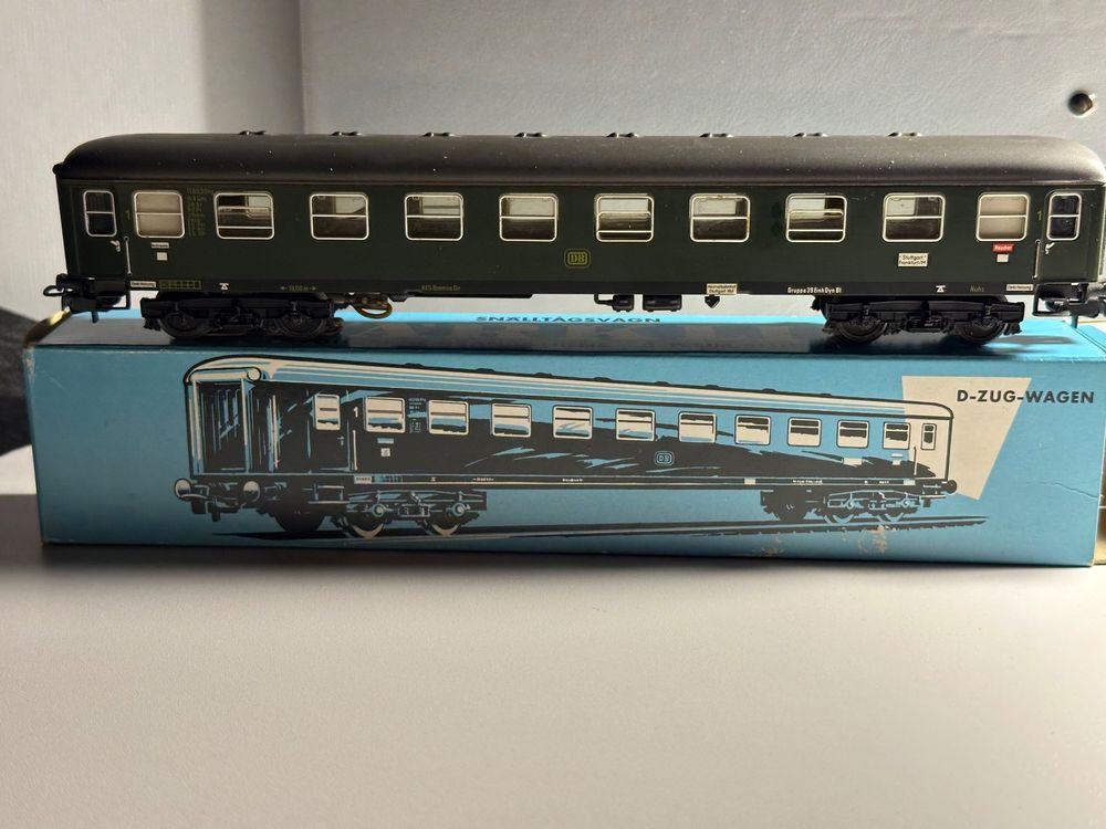 Märklin H0 4023 DB D-Zug-Wagen 1. Klasse grün Blech (Gebraucht) in Aarburg für CHF 23 – mit ...