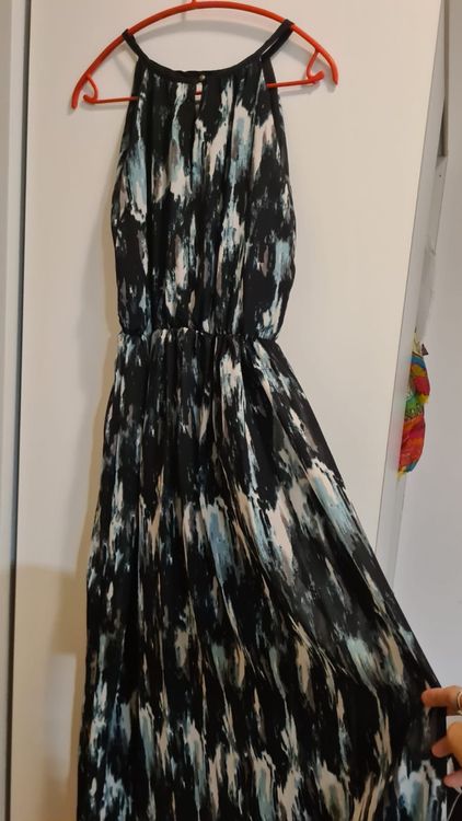 Long summary dress with strap shoulders | Kaufen auf Ricardo