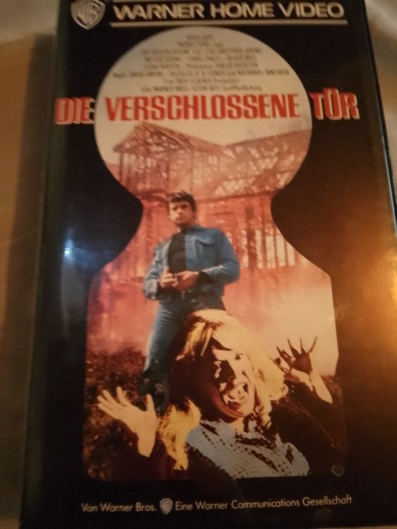 Die verschlossene Tür VHS Warner Home Video (Gebraucht) in Remetschwil für CHF 28 – mit ...