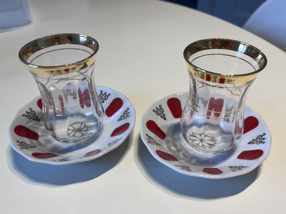 2 Turkish Tea Glasses with Gold Rim & Saucers (Gebraucht) in Bern für ...