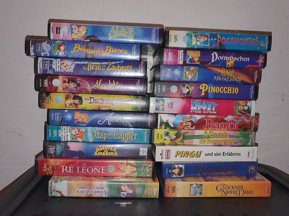 20 VHS-Kasetten (Gebraucht) in Zürich für CHF 35 – nur Abholung auf Ricardo kaufen