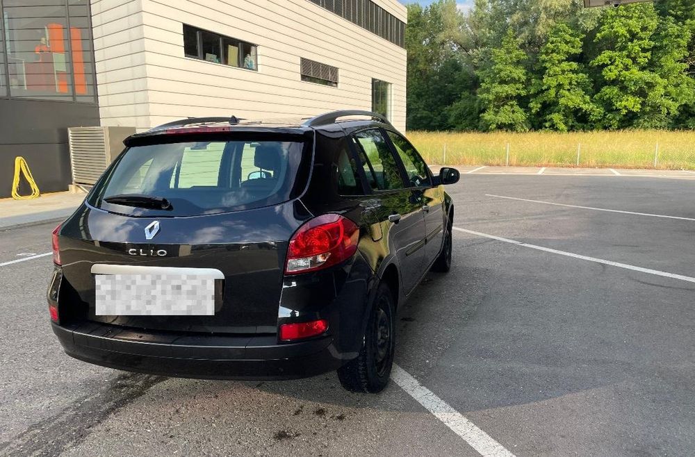 Renault Clio Kombi schwarz ab MFK | Kaufen auf Ricardo