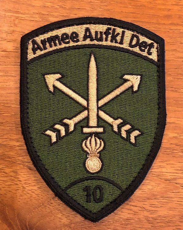 Badge AAD10 (Original) (Gebraucht) in Uerikon für CHF 125 – mit ...