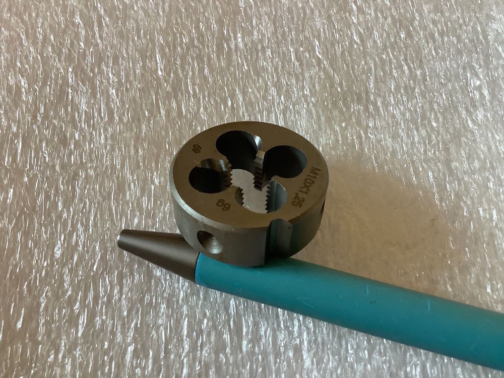 M10 x 1.25 Schneideisen Filière, von ESO Swiss (Neu (gemäss Beschreibung)) in Widnau für CHF 28 ...