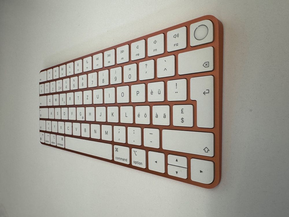 Apple Magic Keyboard mit Touch ID | Kaufen auf Ricardo