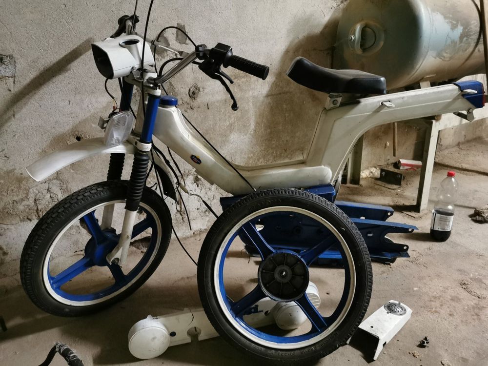 Piaggio Si Rahmen mit Ausweis (Defekt) in St. Antoni für CHF 330 – nur ...
