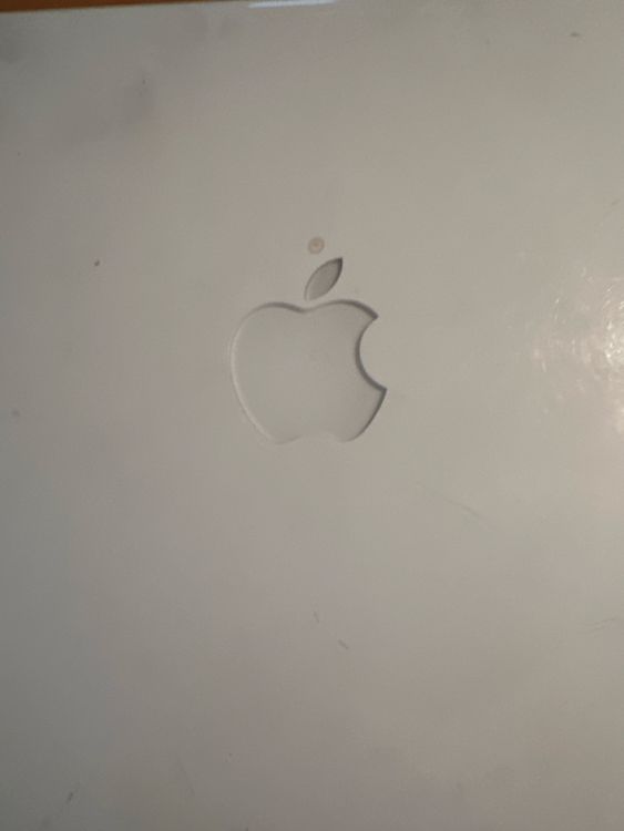 MacBook (White) - Ideal für Studenten, Top Zustand! (Gebraucht) in ...
