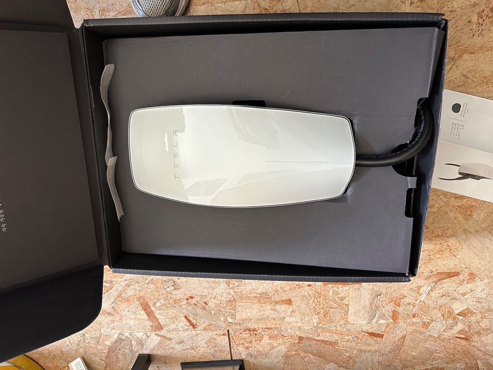 Tesla Wall Box GEN 4 (WALL CONNECTOR) (Neu und originalverpackt) in ...