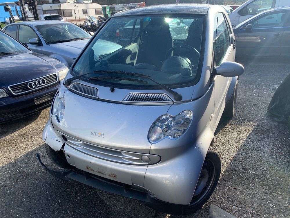 SMART MICRO COMPACT 600 CCM J.G. 2002 (Defekt) in Meien für CHF 261 ...